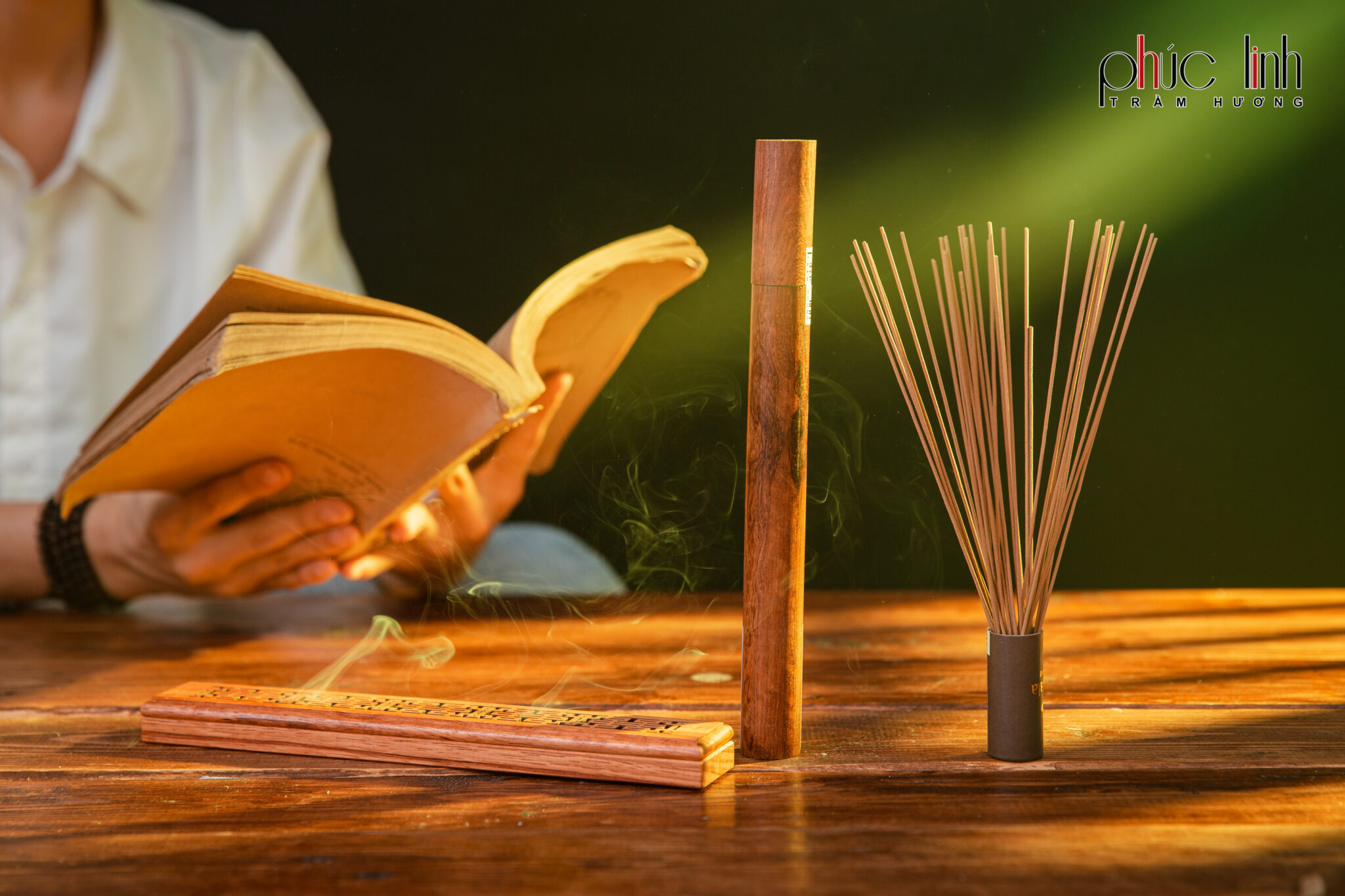Cách Đốt Nhang Trầm Hương Đúng Cách và Hiệu Quả